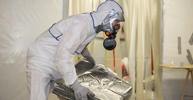 Retrait d'amiante : le guide des opérateurs de désamiantage
